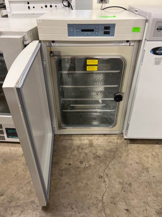 Forma Scientific CO2 Water Jacketed Incubator for sale