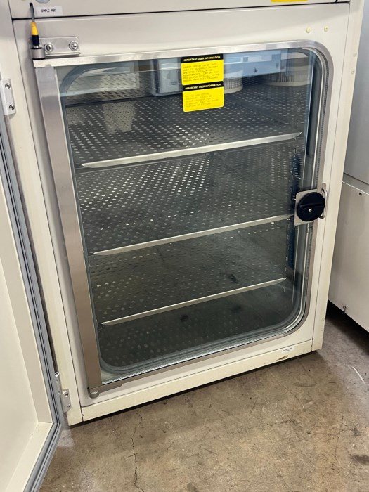 Forma Scientific Model: 3110 Dual Stacked CO2 Water Jacketed Incubators ...