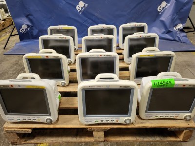 GE Dash 4000 Patient Monitors (12) for sale