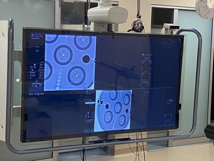 GE Innova IGS 630 Biplane Cathlab DOM: 2013 for sale