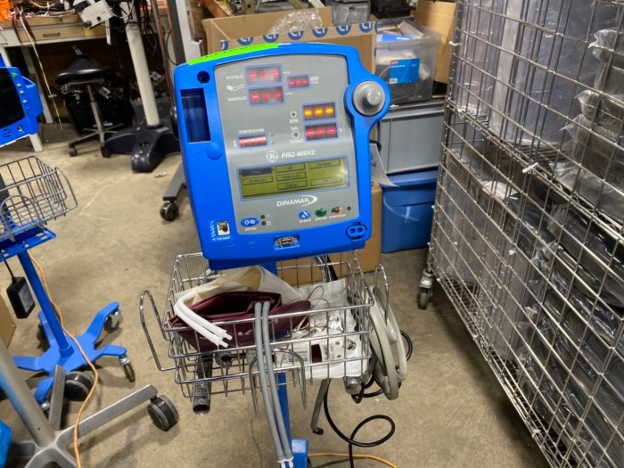 GE Pro 400V2 Dinamap for sale