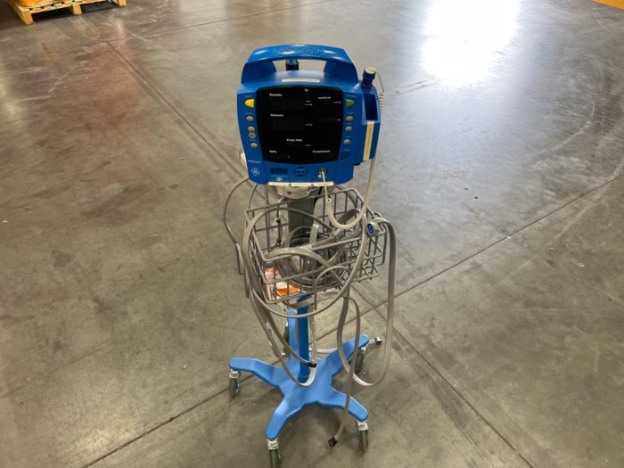 GE procare 400 Vital Signs monitor for sale