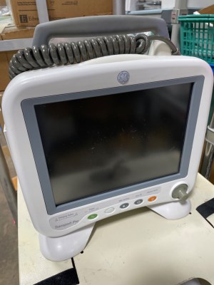 GE Transport Pro Patient Monitor with module for sale