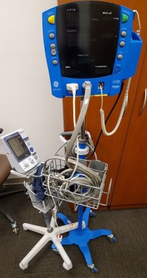 GE Vital Signs Monitor & Omron Sphygmomanometer for sale