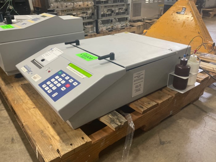 Gen-Probe Leader HC+ Luminometer for sale