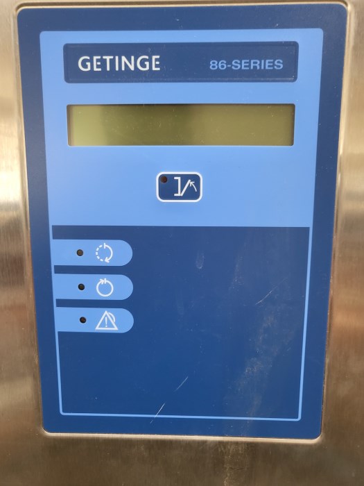 Getinge 86-Series pass through Sterilizer for sale