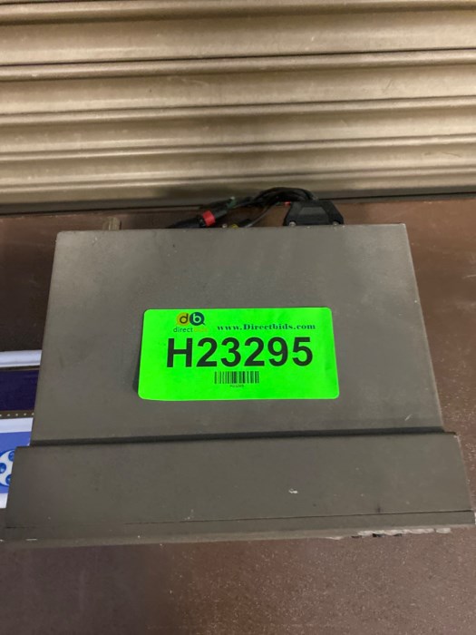 Hamlet Monitor Scope + 2 Pulse Oximeter Model CMS60D + 2 Convidien ...