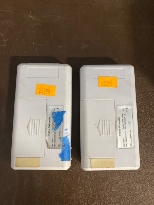 Hamlet Monitor Scope + 2 Pulse Oximeter Model CMS60D + 2 Convidien ...