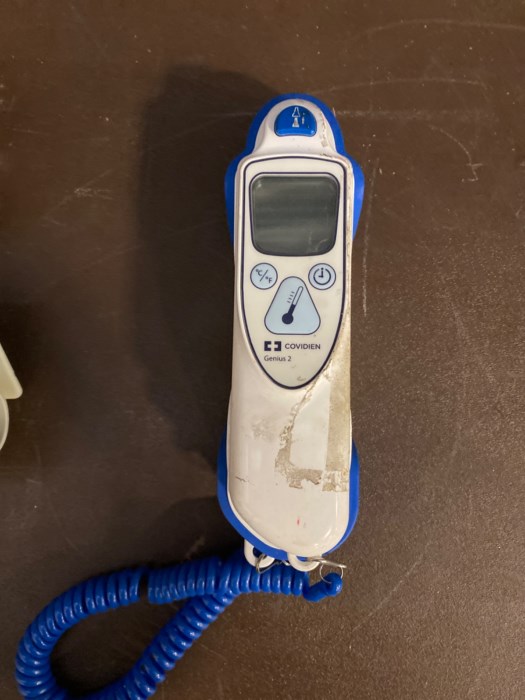 Hamlet Monitor Scope + 2 Pulse Oximeter Model CMS60D + 2 Convidien ...