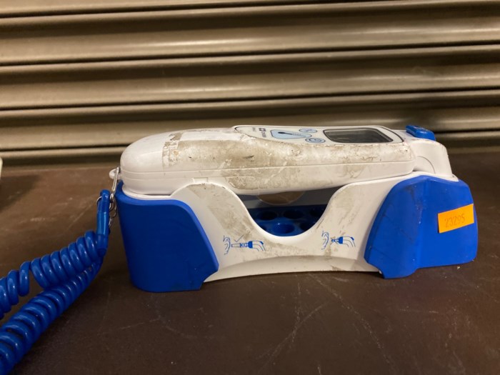 Hamlet Monitor Scope + 2 Pulse Oximeter Model CMS60D + 2 Convidien ...