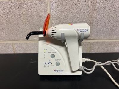 Henry Schein CU1000Tm Curing Light for sale