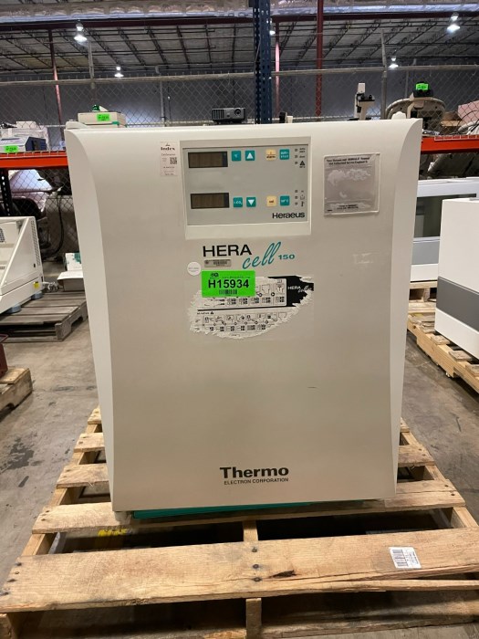 Heraeus Hera Cell 150 Incubator for sale