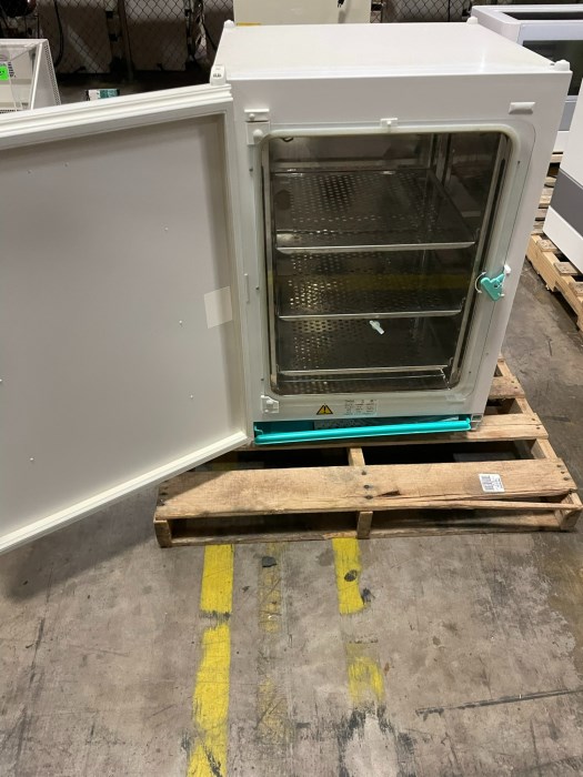 Heraeus Hera Cell 150 Incubator for sale