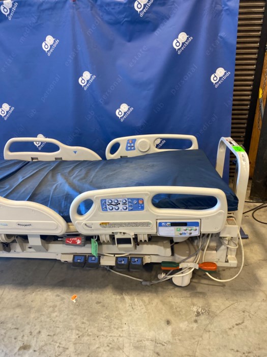 Hill-Rom Medical Bed Versa Care Model P844G01 for sale