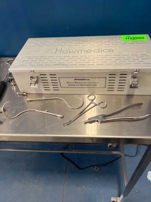 HOWMEDICA Stryker Dall Miles Cable Grip Set for sale