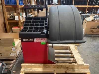 Hunter Engineering Company GSP 9700 w/ Road Force Measurement Wheel ...
