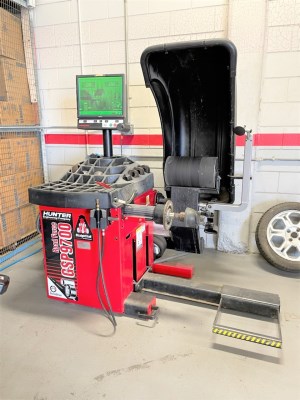 Hunter Road Force Wheel Balancer GSP9722 for sale
