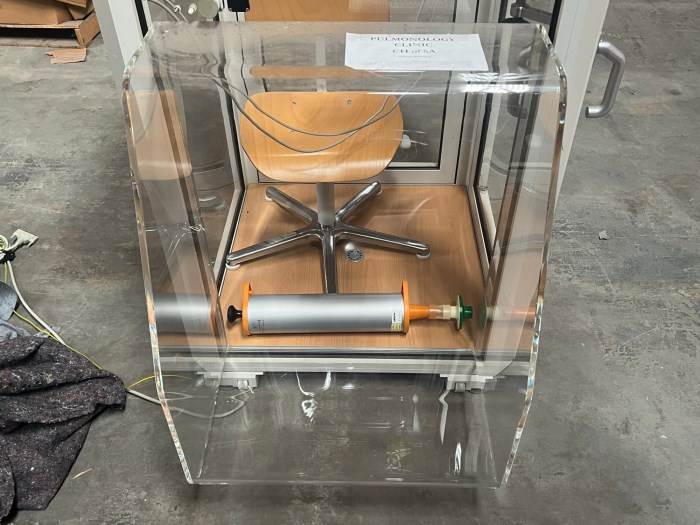 Jaeger MasterScreen Body Plethysmograph Cabin for sale