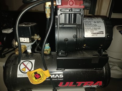 Jun-Air units (4) & Thomas Ultra Air-Pac units (3) for sale