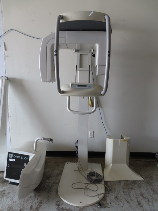 Kodak 8000C Digital Cephalometric and Panoramic X Ray for sale