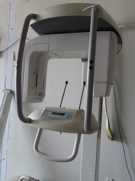 Kodak 8000C Digital Cephalometric and Panoramic X Ray for sale