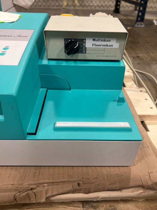 Lab Systems Multiskan Ascent Microplate Reader for sale