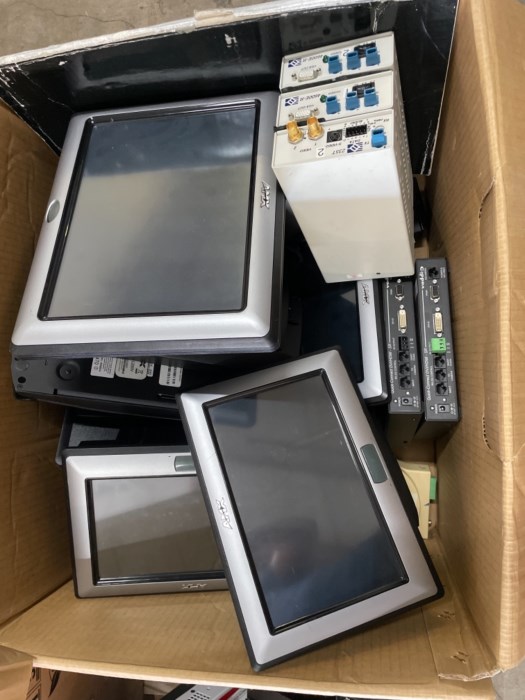 Lot of (1) Pallet of Assorted Server & Telecom Equipment for sale