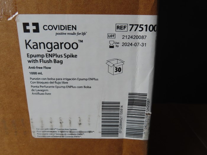 Lot of 10 COVIDIEN KANGAROO 775100 Kangaroo Epump ENPlus Spike with ...