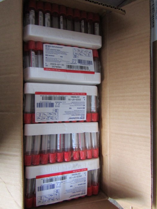 Lot of 14 Mixed BD Vacutainer Blood Collection Tubes & Urinalysis ...