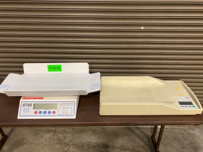 Lot of 2 Medical Scales for newborn Brand Detecto and Seca for sale