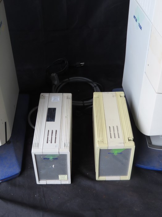 Lot of 2 Mettler Toledo ReactIR-4000 FTIR Analyzers w/ 3 Power Supplies ...