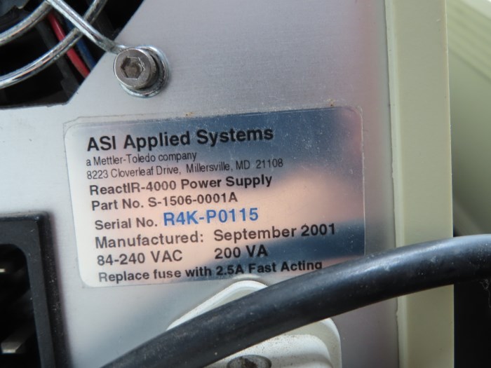 Lot of 2 Mettler Toledo ReactIR-4000 FTIR Analyzers w/ 3 Power Supplies ...