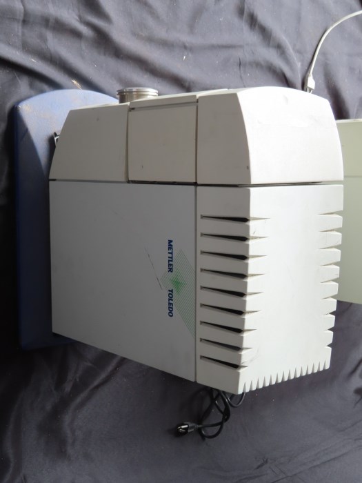 Lot of 2 Mettler Toledo ReactIR-4000 FTIR Analyzers w/ 3 Power Supplies ...