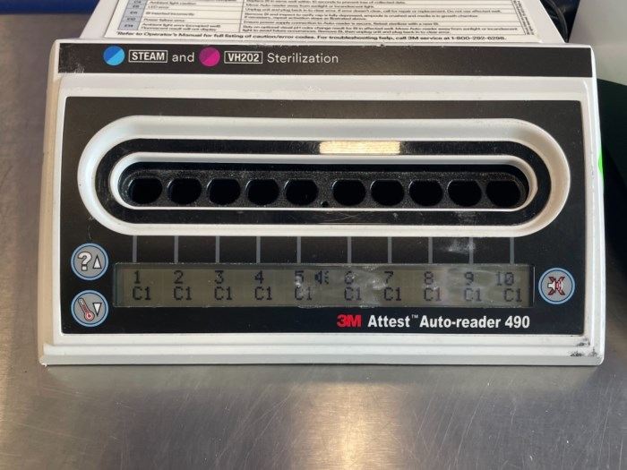 Lot of (3) 3M Attest 490 Auto-Readers Incubators for sale