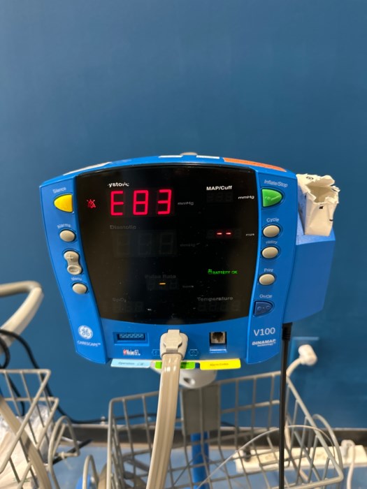 Lot of 3 DINAMAP CARESCAPE V100 Monitor for sale