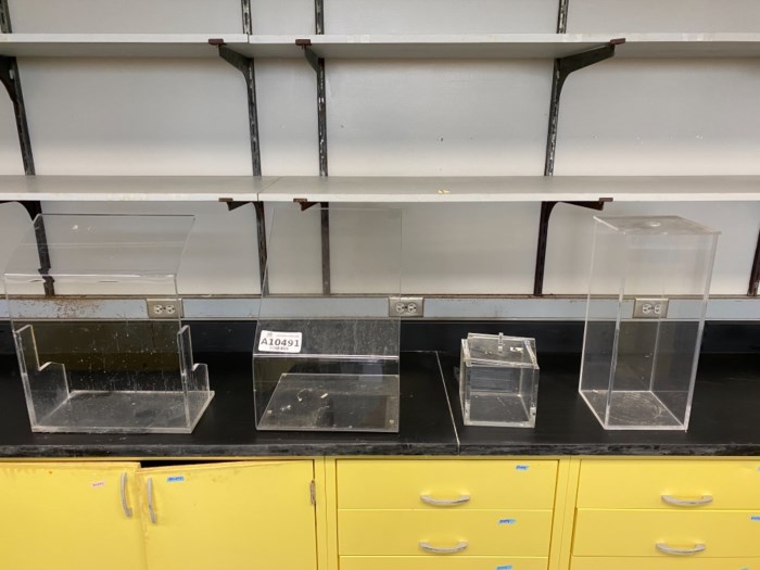 Lot of (4) Laboratory Plexiglas (B3-3.040) for sale