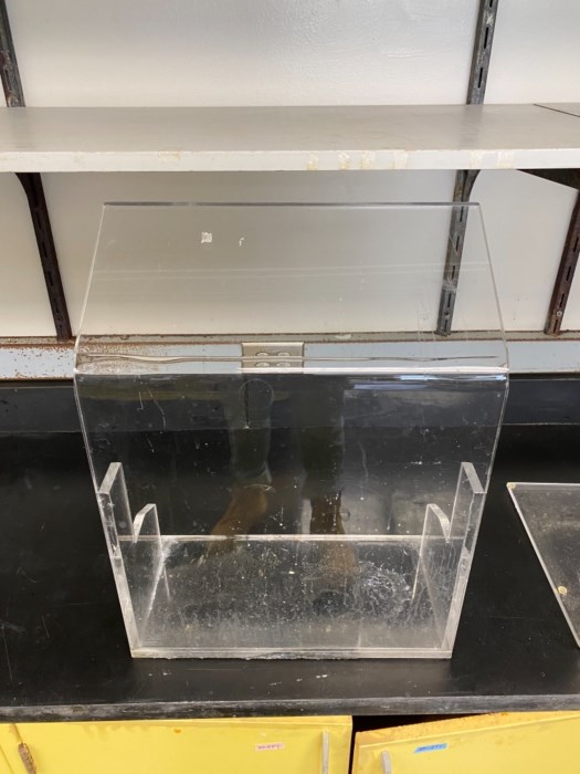 Lot of (4) Laboratory Plexiglas (B3-3.040) for sale