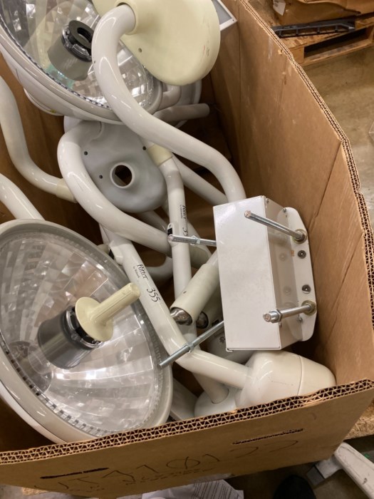 Lot of (4) Ritter midmark 355 surgical lights for sale