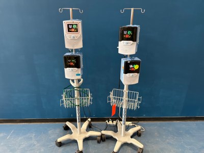 Lot of 4 VAPOTHERM Precision Flow + 2 Medical Stands for sale
