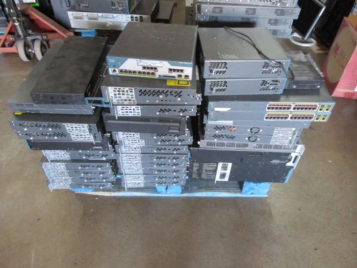 Lot of 71 various Cisco Switches for sale