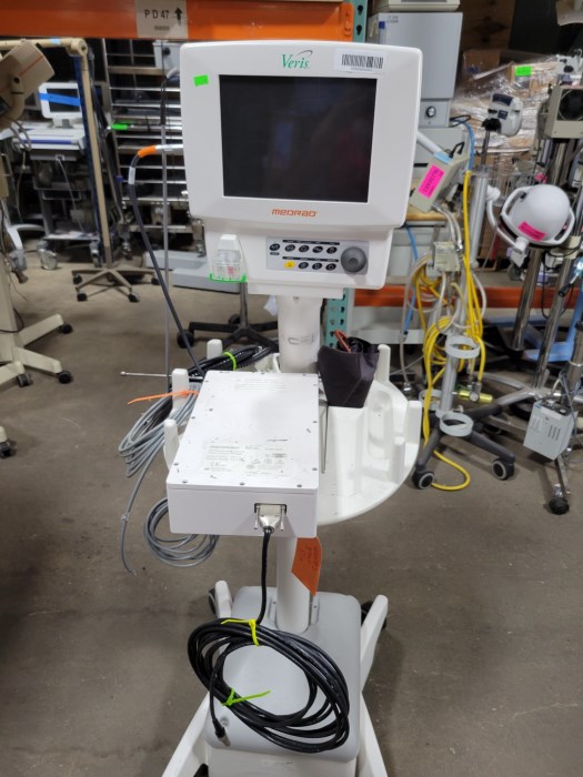 Medrad Veris 8600 CONTRAST INJECTOR for sale