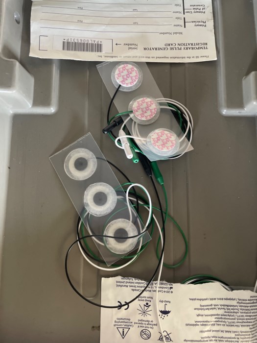 Medtronic 5346DDD Temporary Pulse Generator w/ Accessories & Case for sale