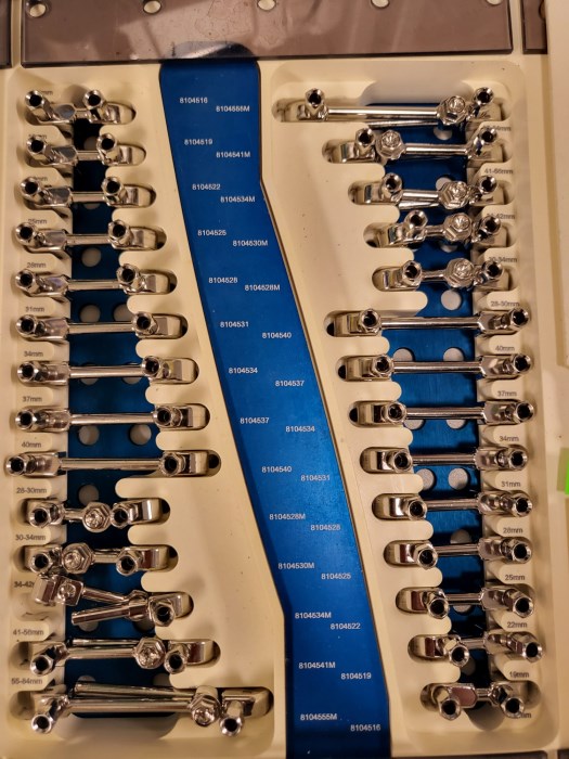 Medtronic CD Horizon X10 Crosslink plates Tool for sale
