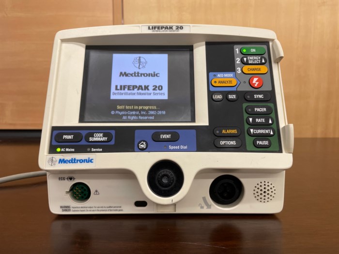Medtronic Lifepak 20 for sale