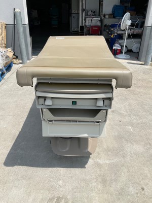 Midmark 222 Exam Table for sale