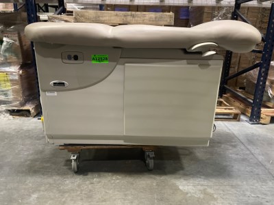 Midmark 604-002 Exam Table for sale