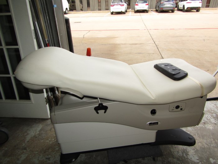 Midmark 625-004 Barrier Free Exam Table, Wireless Footswitch & Hand ...