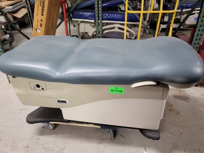 Midmark 625 Exam Table (Wireless remote) for sale