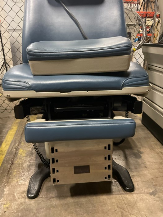 Midmark Exam Chair Model 411 for sale