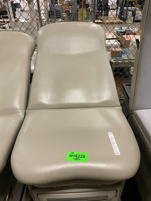Midmark Exam Chair Model 604-002 for sale
